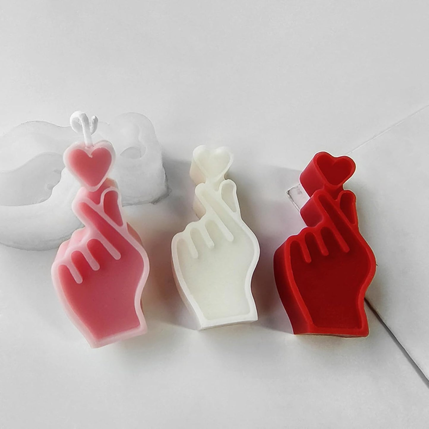 Heart On Finger Mould Large CM493 – Wick and Pour